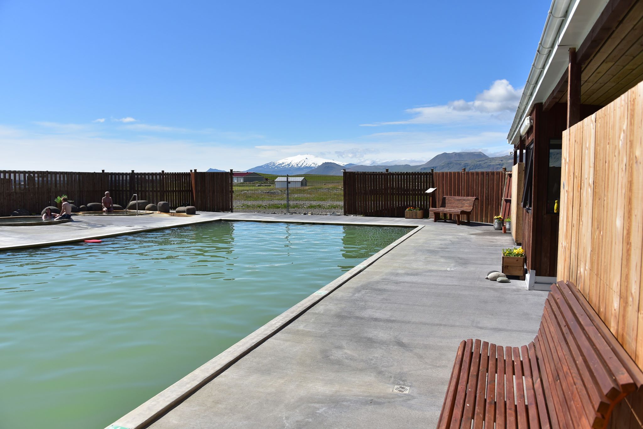 Snæfellsbær - þar sem Jökulinn ber við loft